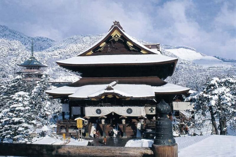 Nagano:Snow Monkeys & Zenko-ji Temple Scenic Whole Day Tour - Key Points