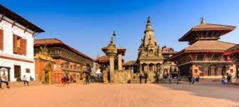 Nagarkot: Sunrise Tour with Changu Narayan & Bhaktapur - Discovering Bhaktapur: A Living Museum of Architecture and Tradition