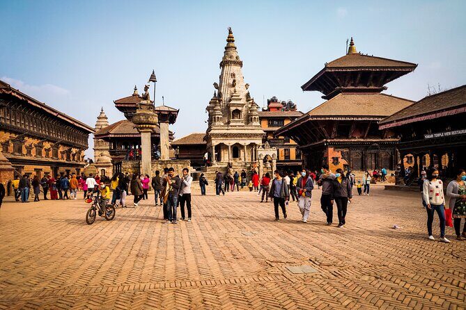Nagarkot Sunrise with Guided Bhaktapur Tour - Exploring Bhaktapur: A Step Back in Time