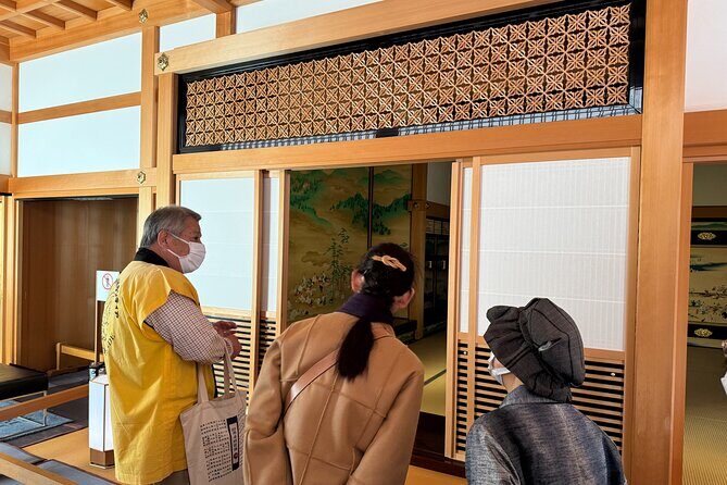 Nagoya Castle Private Guided Tour - A Close Look at the Nagoya Castle Private Guided Tour