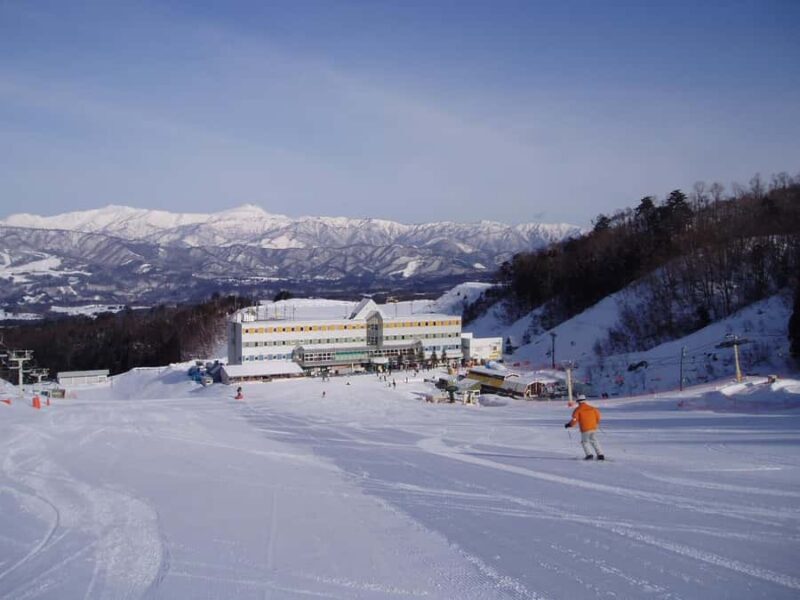 Nagoya: White Pia Takasu Ski Resort Day Trip with Lift Pass - Key Points
