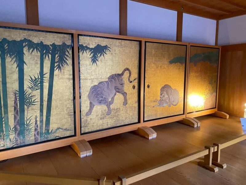 Nagoyas Cultural Gems: Castle and Historic Residences - The Serene Shumokucho Area: A Quiet Walk Back in Time