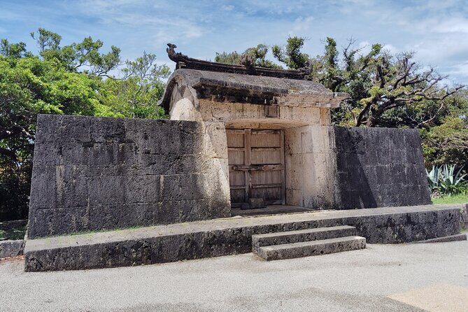 Naha: 1.5h Shurijo Castle Tour into the Heart of Ryukyu - FAQs