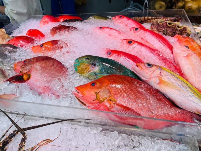 Naha Makishi Public Market : Sushi making experience - Key Points
