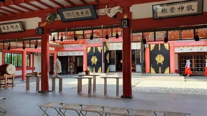 Naha: Naminoue Shrine Makishi Market & Shikinaen Guided Tour - Exploring Naminoue Shrine: The Seaside Spirit of Okinawa