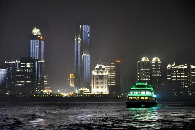 Nanchang Night River Cruise Tour With Shengjin Tower Food Street Tasting Experience - Key Points