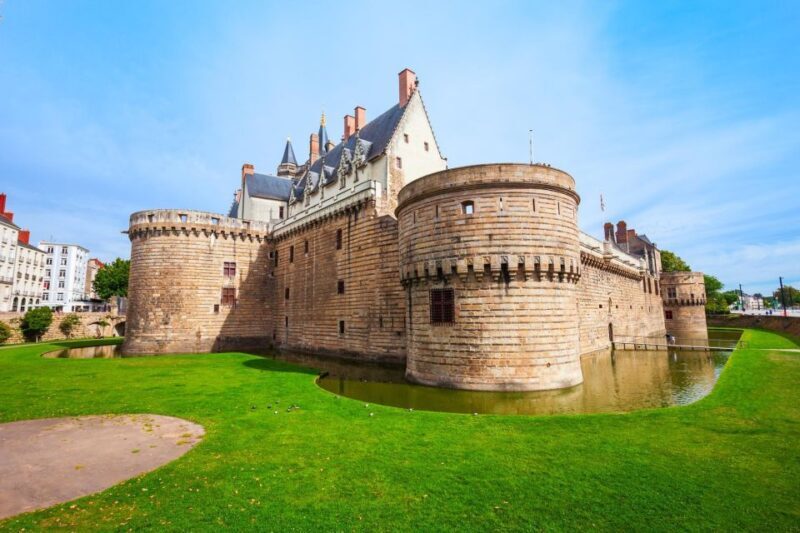 Nantes: Express Walk with a Local in 60 minutes - Why Consider This Tour?