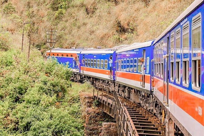 Nanu Oya to Kandy train ride on (Train No: 1006 "Podi Menike") - Key Points