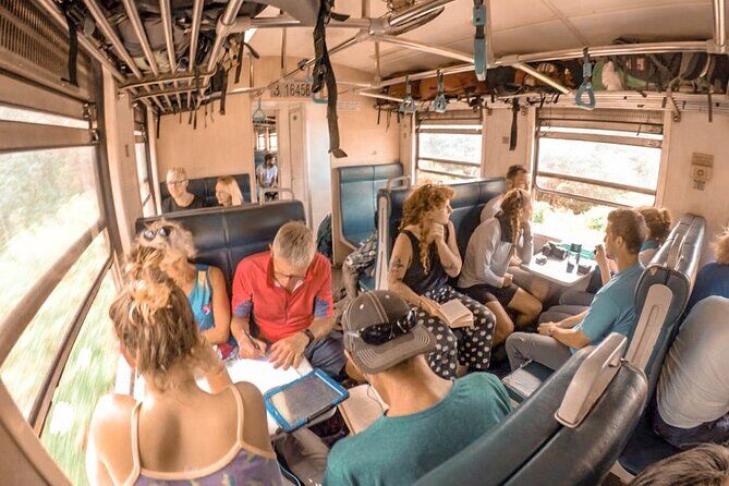 Nanu Oya to Kandy train ride on (Train No: 1016 "Udarata Menike") - Analyzing Value and Practicality