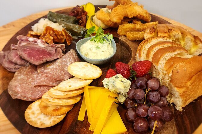 Napier Gourmet Luncheon + Winery & Gin Taste ( no gin Mon - Wed ) - An Authentic and Carefully Designed Day in Napier