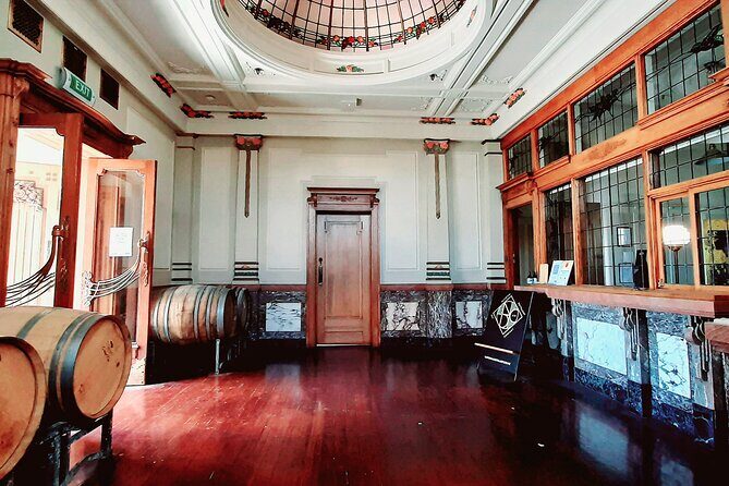 Napier Gourmet Luncheon + Winery & Gin Taste ( no gin Mon - Wed ) - Who It’s Best For