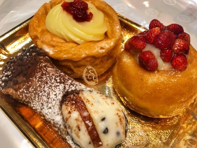 Naples 2-Hour Walking and Sightseeing Tour with Local Guide - Who Should Take This Tour?