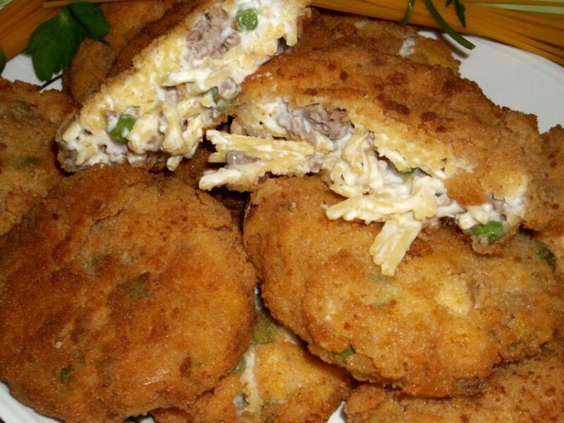 Naples: 2-Hour Walking Tour w/ Food Tasting Experience - Who Will Enjoy This Tour