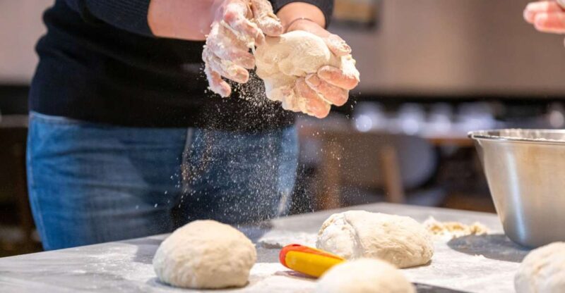 Naples: Authentic Neapolitan Pizza Making Class - A Practical Guide to Naples’ Authentic Neapolitan Pizza Making Class