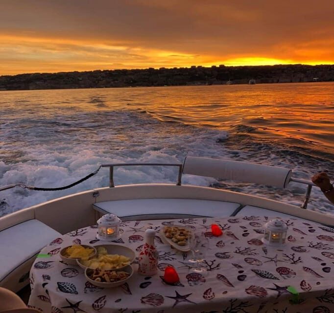 Naples: Bay of Naples Sunset Experience with Prosecco - FAQ