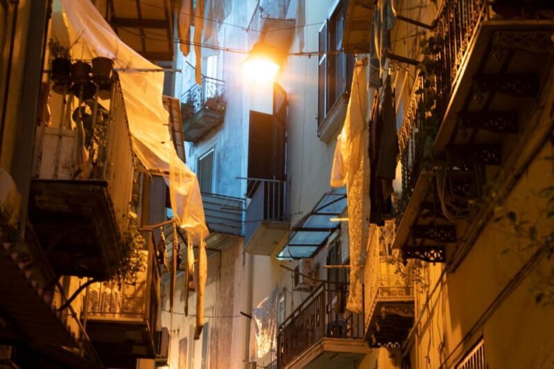 Naples: Express Walk with a Local in 60 minutes - Highlights of This Express Walk
