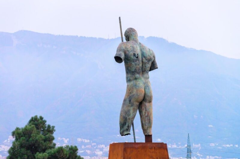 Naples: Express Walk with a Local in 60 minutes - FAQs