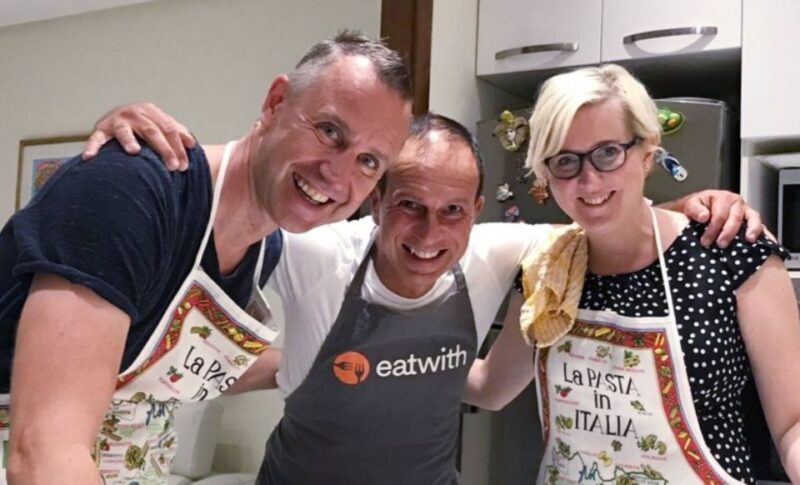 Naples: Fresh Pasta Cooking Class and Dinner with a Local - The Experience in Detail