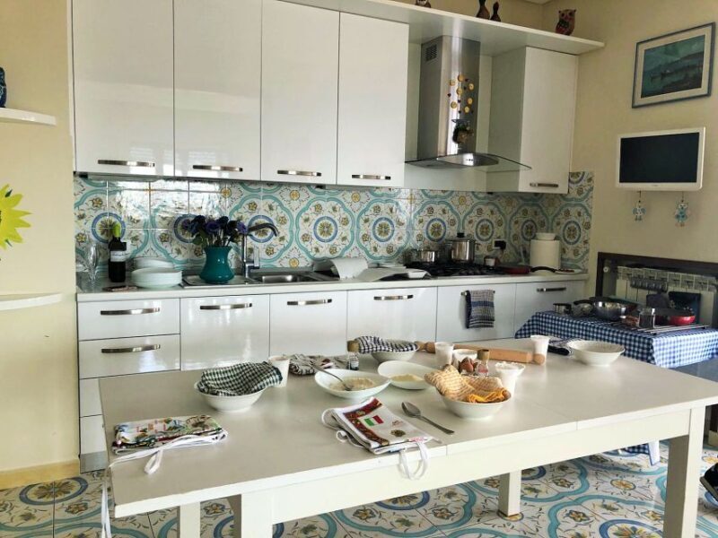 Naples: Fresh Pasta Cooking Class and Dinner with a Local - The Itinerary Breakdown