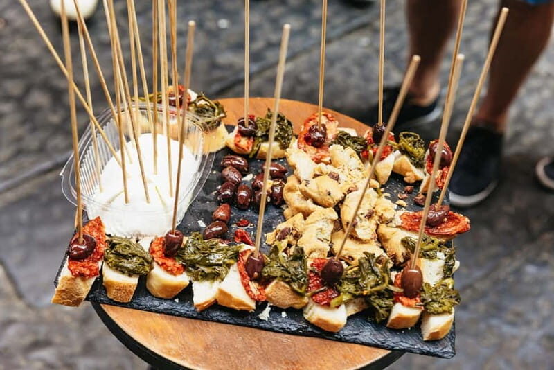 Naples: Guided Street Food Tour with Spritz - Authenticity and Hospitality: What Travelers Say