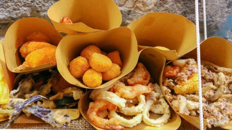 Naples: guided tour of Spaccanapoli and street-food tasting - Who Will Love This Tour?