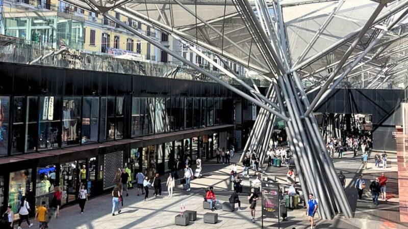 Naples: guided tour of the artists' tube on Line 1 to Toledo - Exploring the Art Metro: An Unusual but Exciting Experience