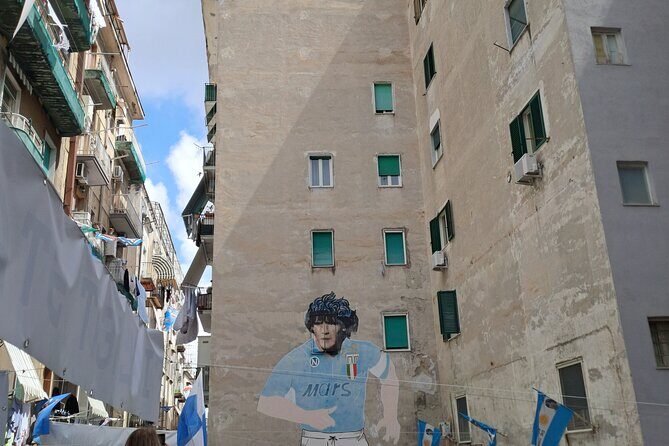 Naples historic center private tour with pizza lunch - Key Points
