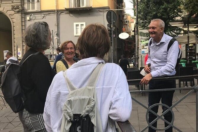 Naples historic center private tour with pizza lunch - FAQ