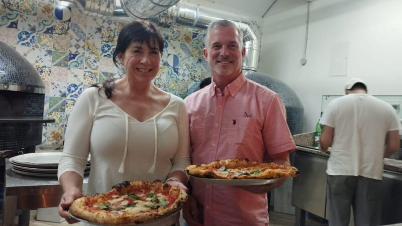 Naples: Pizza Making Class with Neapolitan Chef and drink - Key Points