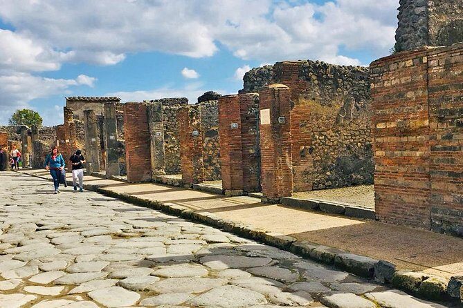Naples & Pompeii Day Tour from Rome: Pompeii Ticket & City Visit - Practical Tips for Travelers