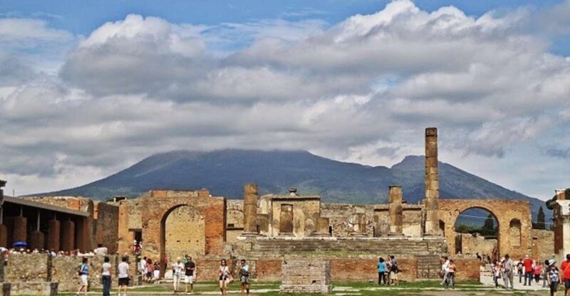 Naples: Pompeii, Vesuvius and Wine Tasting Tour - Who Should Consider This Tour?