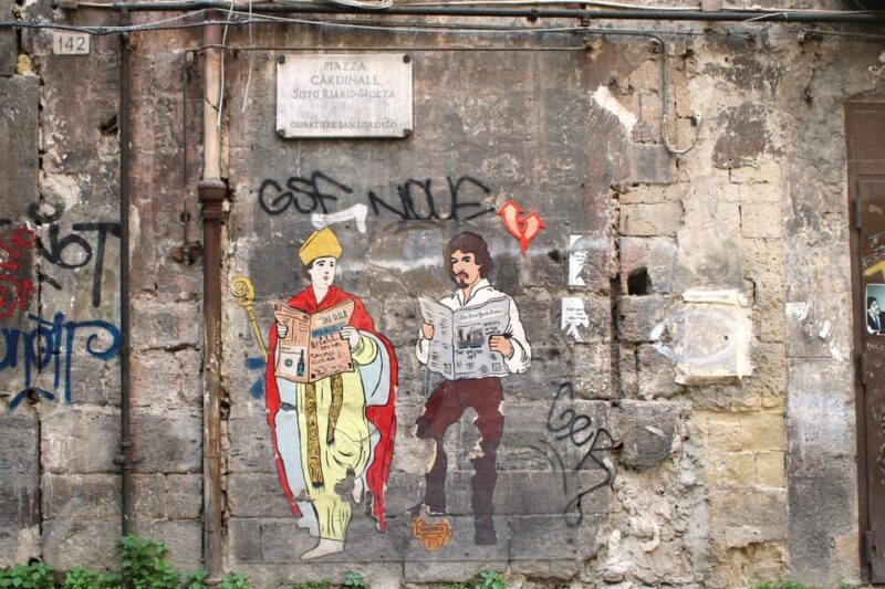 Naples: Private Family Mythology Treasure Hunt w/ Food Stops - What the Experience Offers