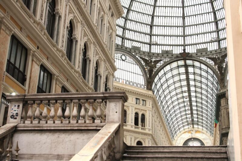 Naples: Private Family Mythology Treasure Hunt w/ Food Stops - FAQ