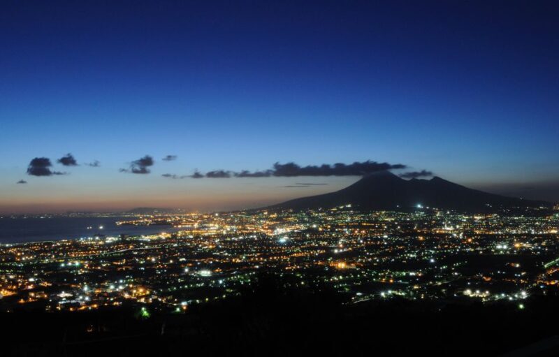 Naples: romantic dinner on the rooftop terrace - Key Points