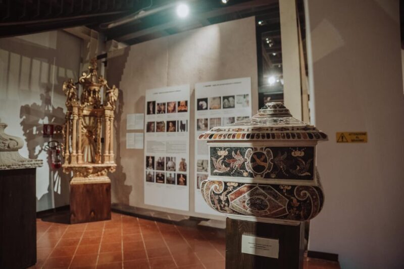 Naples: Santa Chiara Cloister Guided Group Tour - Who Should Consider This Tour?