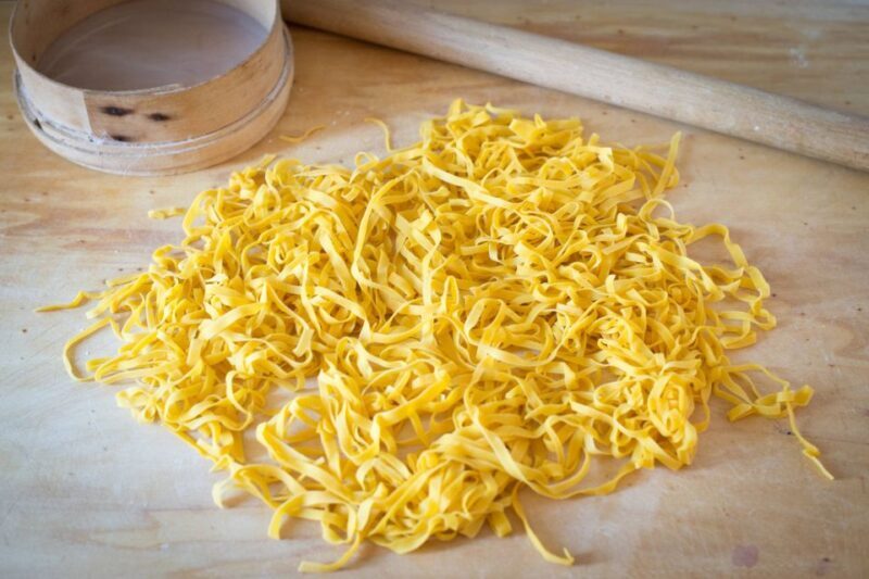 Naples: Share Your Pasta Love in a Locals Home - The Itinerary in Detail