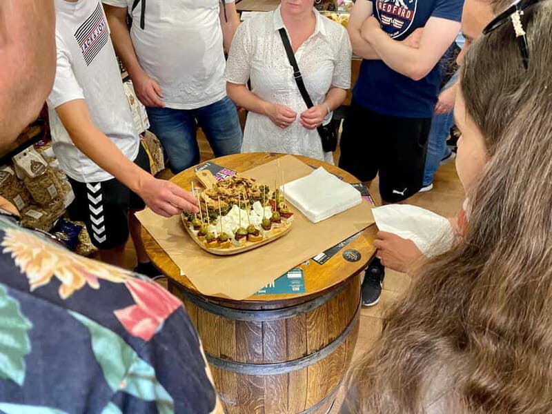 Naples: Street Food and Guided Sightseeing Walking Tour - Value and Pricing Analysis