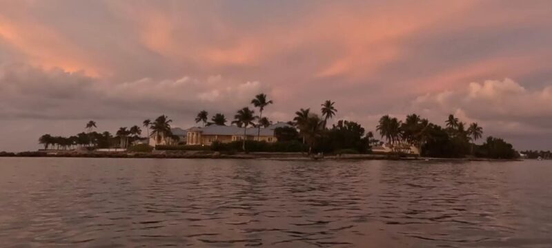 Naples: Sunset Boat Tour with Snacks and Drinks - Key Points