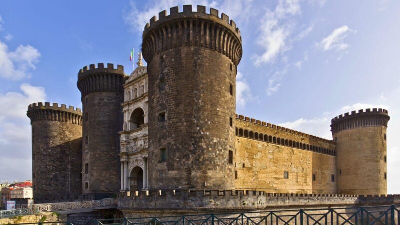 Naples: tour between Maschio Angioino and Plebiscito square - Who Would Love This Experience?