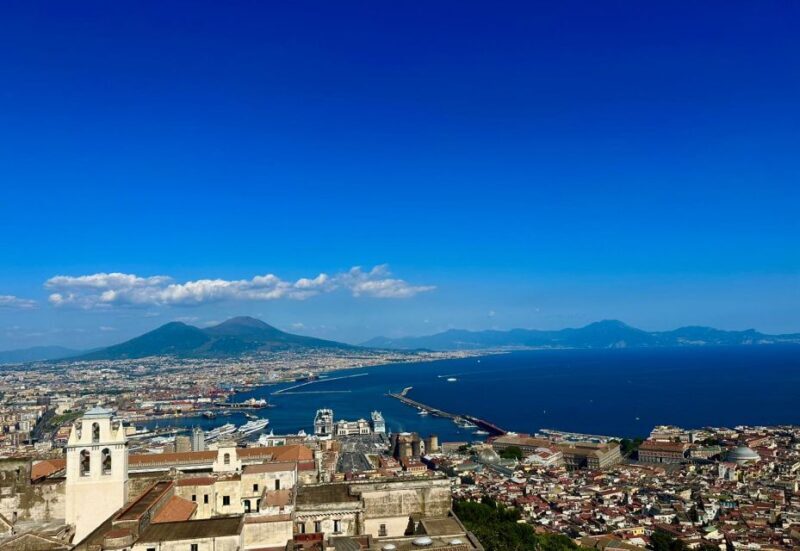 Naples: walk to Naples with local guide - Key Points