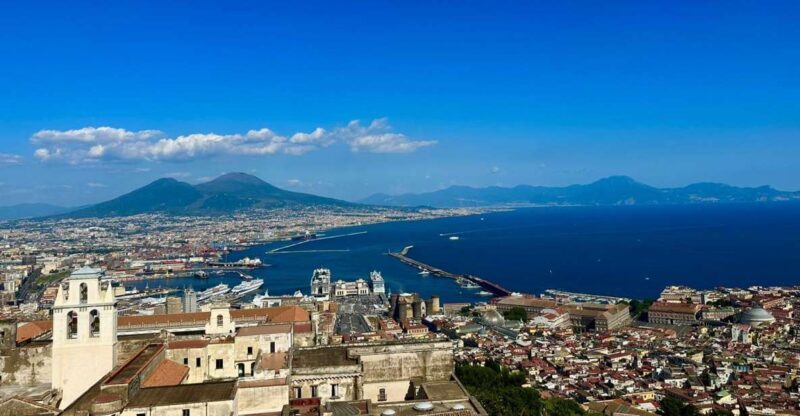 Naples: walk to Naples with local guide - A Practical and Insightful Way to Experience Naples