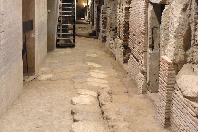 Naples walking tour + Neapolis buried - Exploring Naples: A Walk Through the City’s Layers