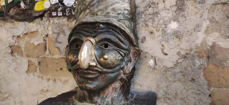 Naples walking tour with entrance to Veiled Christ - Discovering Naples Through Its Streets and Secrets