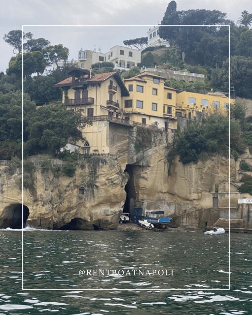 Napoli: Voices of the Sea: Naples Coast Boat Tour Audio - Who Should Consider This Tour?