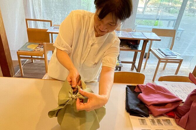 Nara Highlight Walking Tour with Furoshiki Experience with Lunch - Exploring Nara’s Heritage and Charm