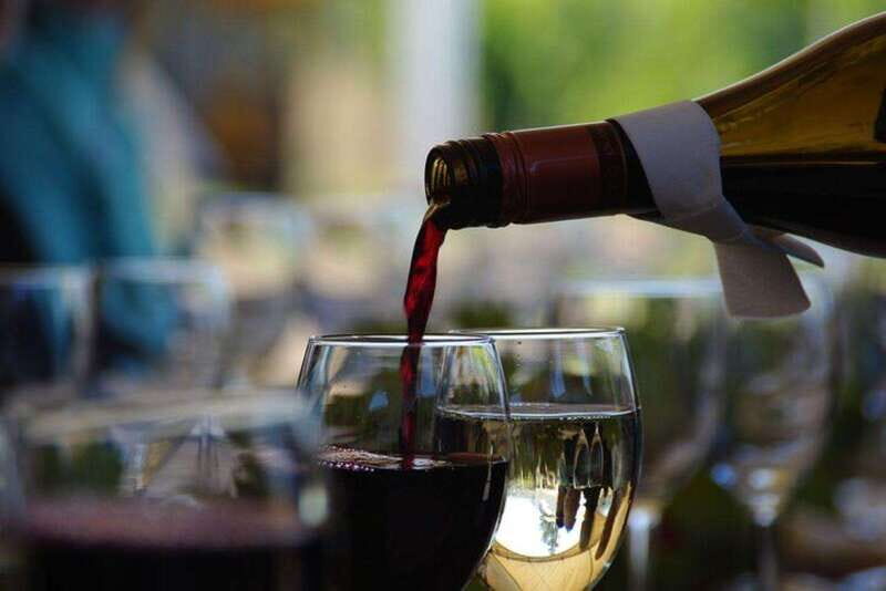Naramata/Penticton: Full-Day Wine Tour with Tastings - What to Expect on the Day