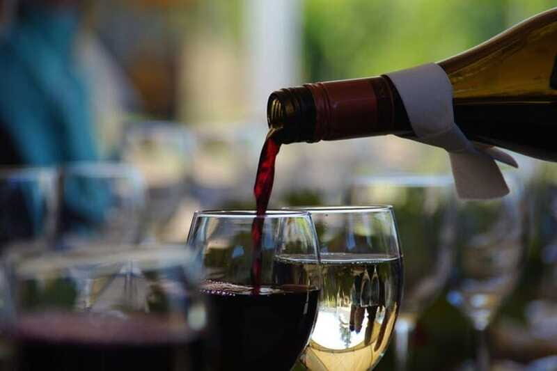 Naramata/Penticton: Full-Day Wine Tour with Tastings - Who Will Love This Tour?