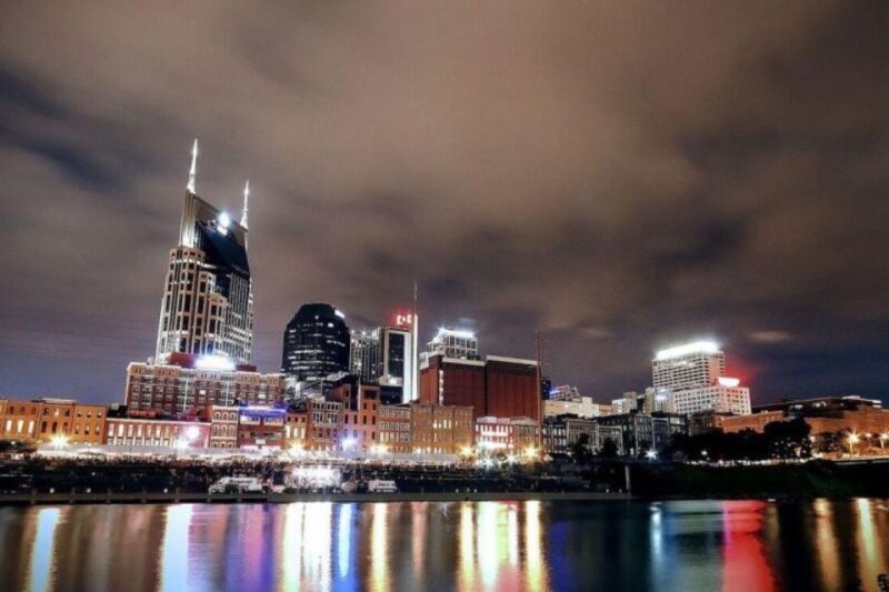 Nashville: 2-hour Trolley Sightseeing Tour by Night - The Route and What to Expect