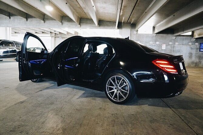 Nashville Departure Chauffeur Driven Transport by Executive Sedan - Key Points