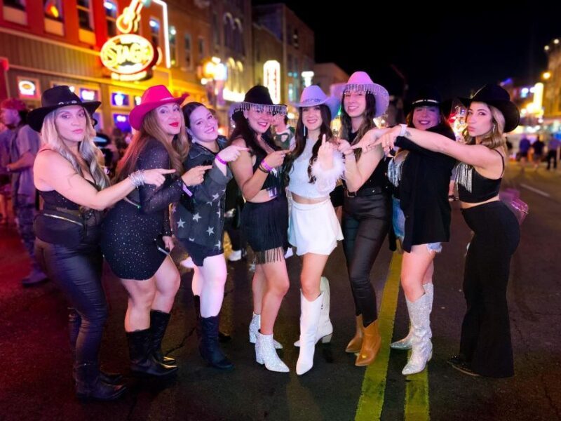 Nashville: Exclusive Entry and Special Offers VIP Bar Crawl - A Closer Look at Nashville’s VIP Bar Crawl Experience